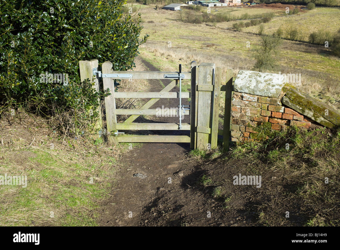 A gate on a footpath Stock Photo - Alamy
