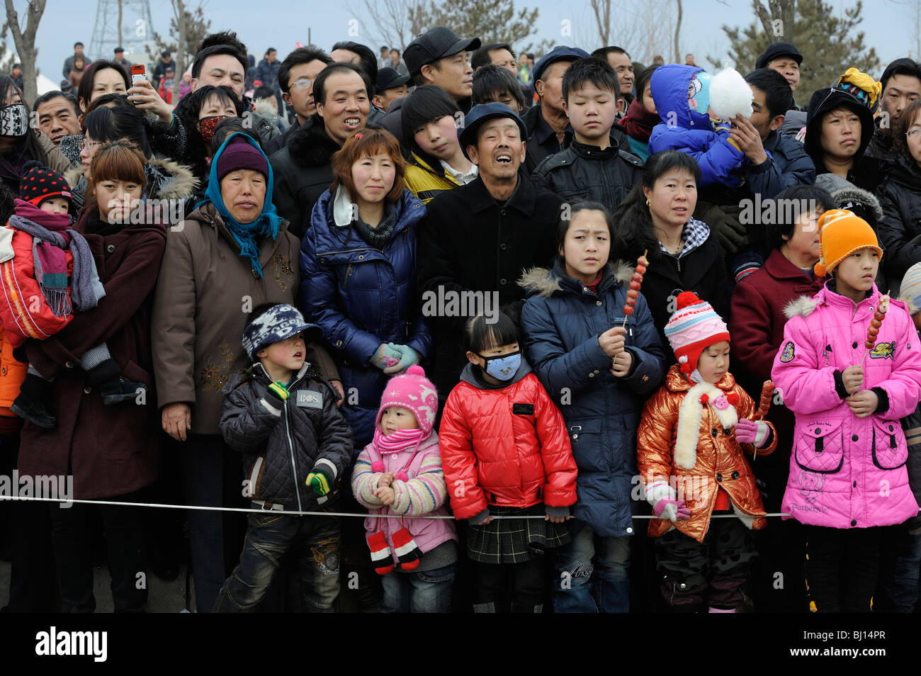 Spring people crowd hi-res stock photography and images - Alamy