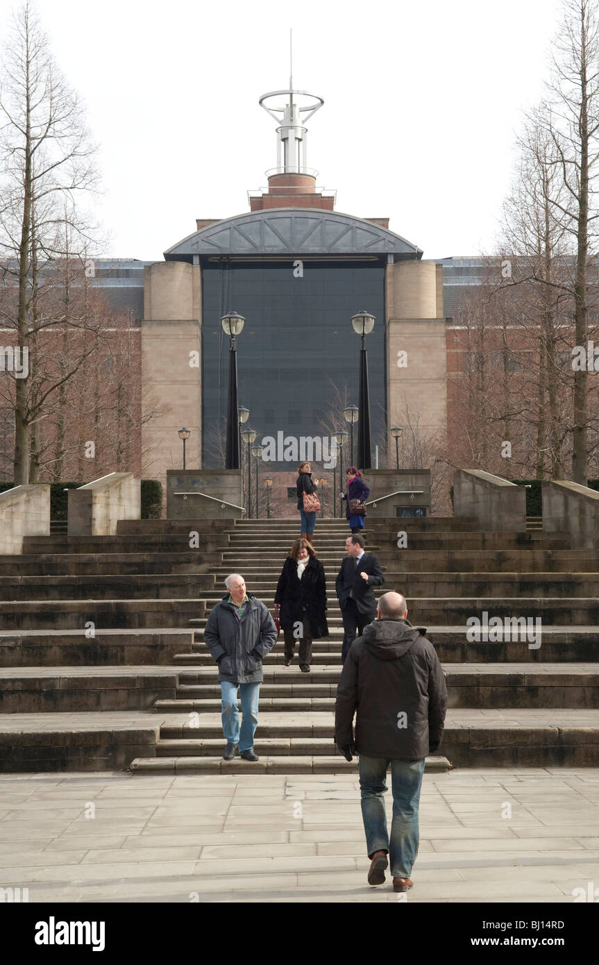 Department of Health executive and NHS executive building, Quarry Hill ...