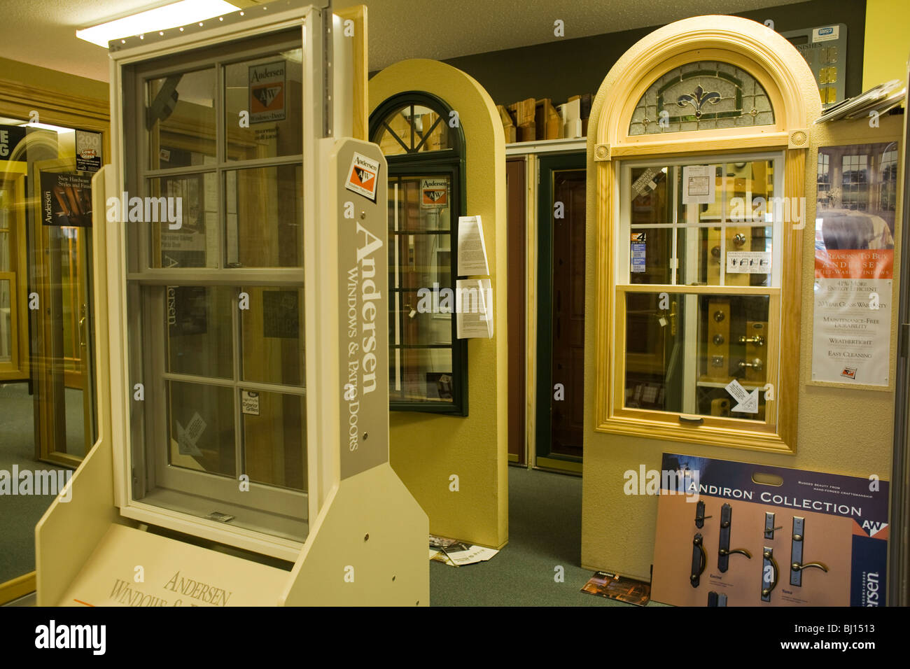 Showroom building hi-res stock photography and images - Alamy