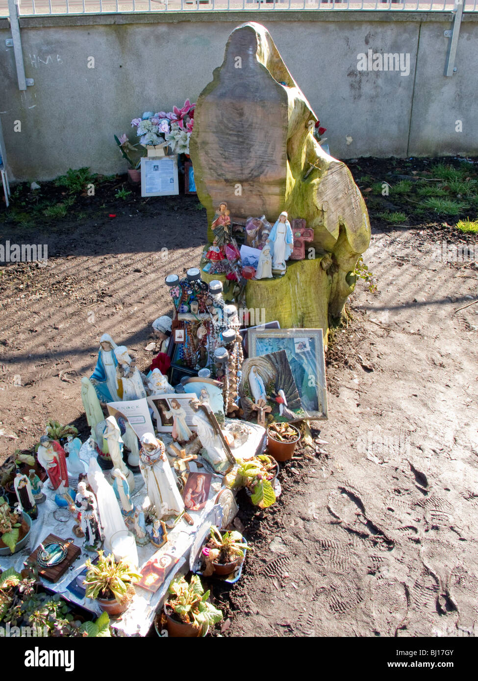 Holy virgin mary icon hi-res stock photography and images - Alamy