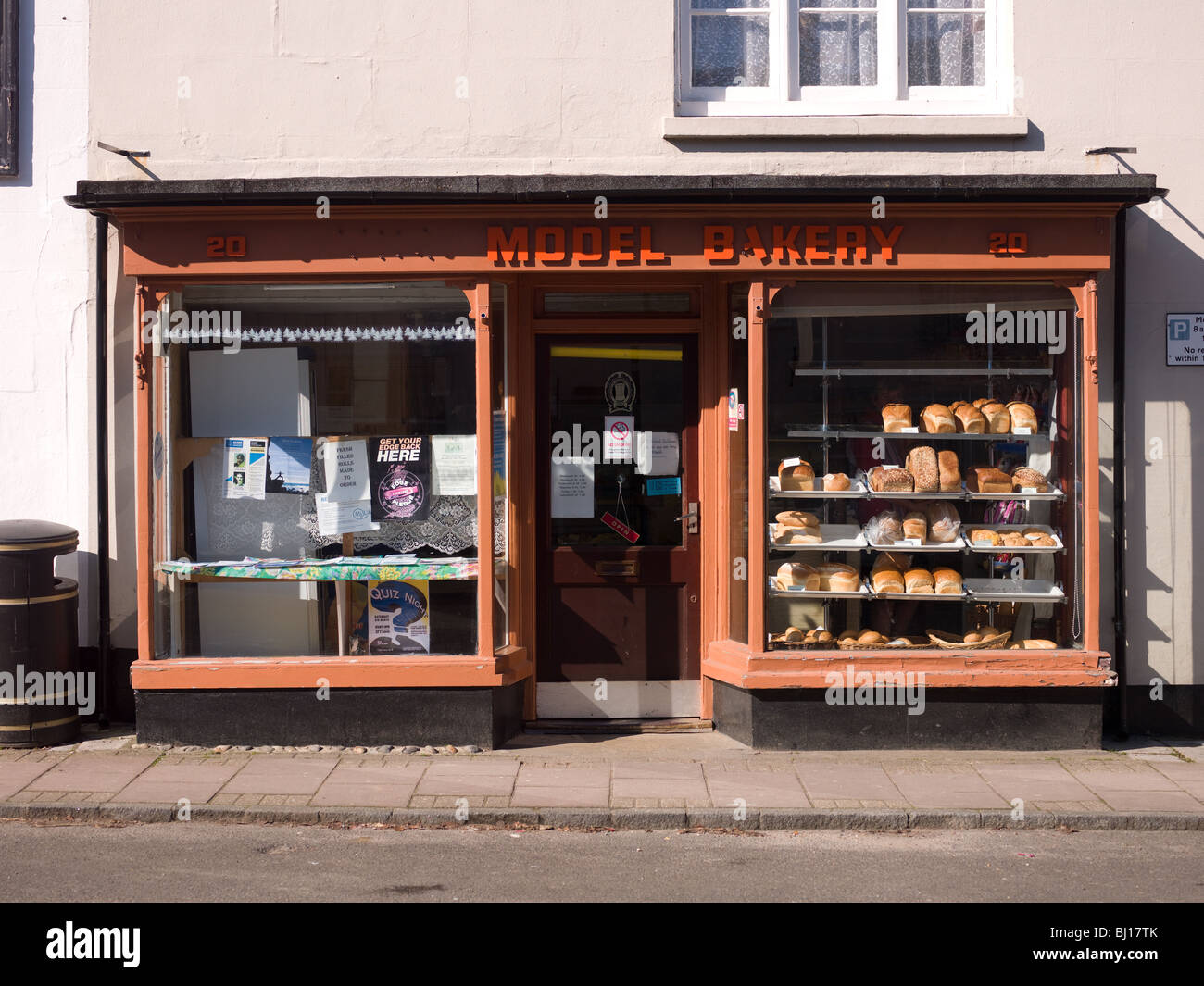 Old fashioned bread shop hi-res stock photography and images - Alamy