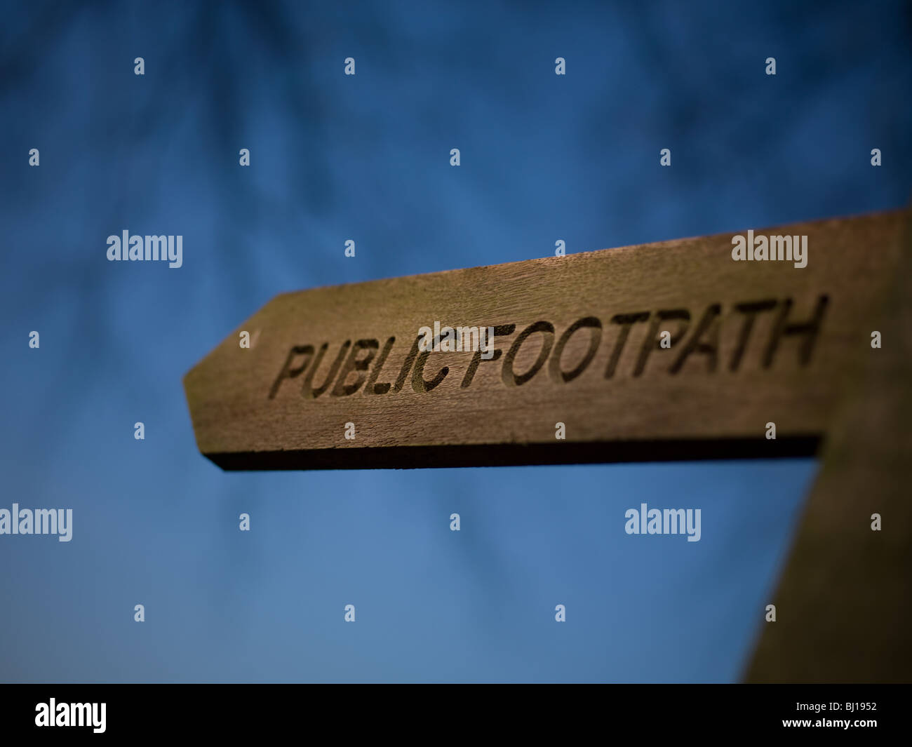 Public footpath sign Stock Photo - Alamy
