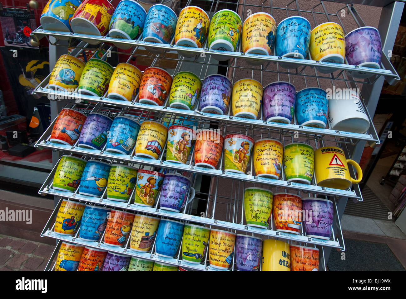 Display outside cups hi-res stock photography and images - Alamy
