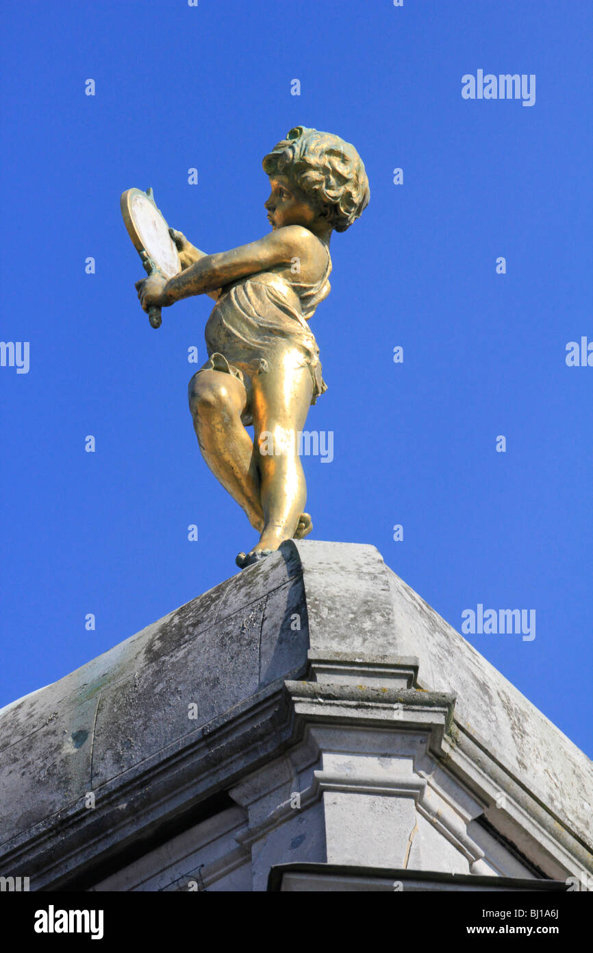 town hall figure braintree town centre essex england uk gb Stock Photo ...