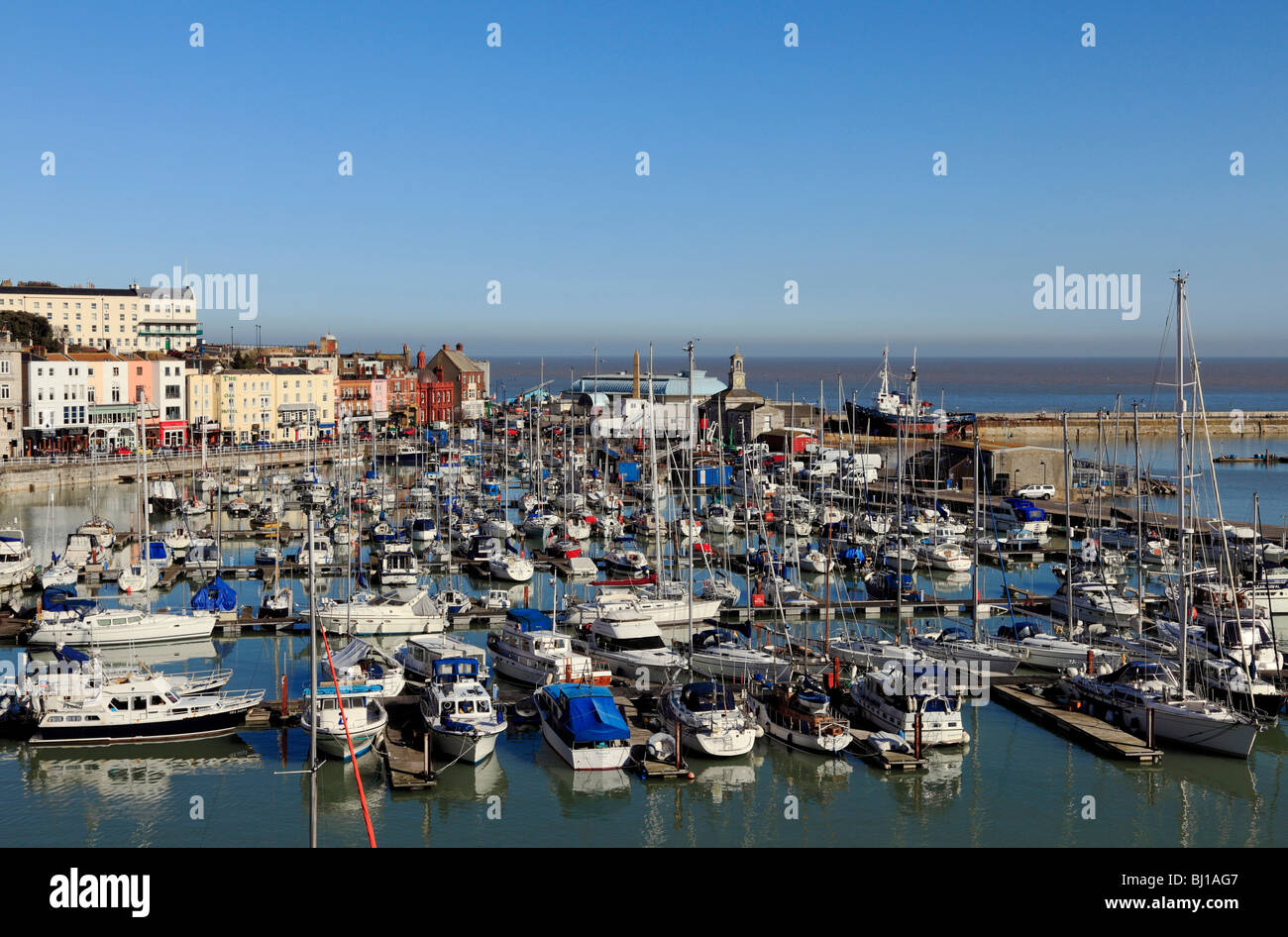 Ramsgate harbour wall hi-res stock photography and images - Alamy