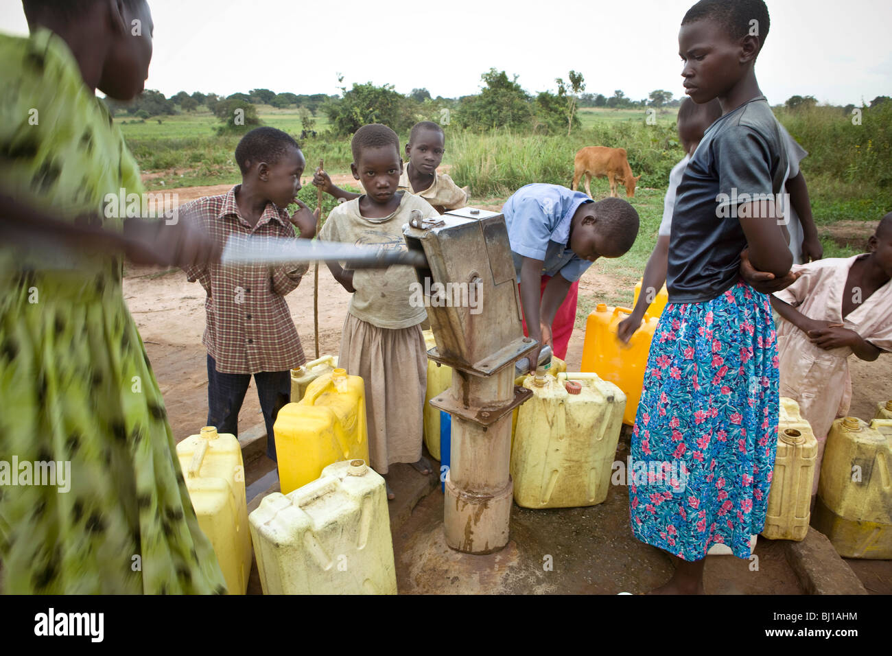 Africa dirty water child drink hi-res stock photography and images - Alamy
