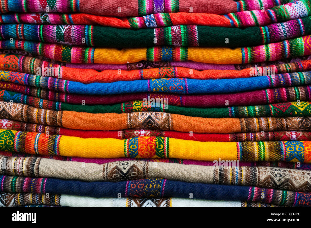 Peruvian fabrics hi-res stock photography and images - Alamy