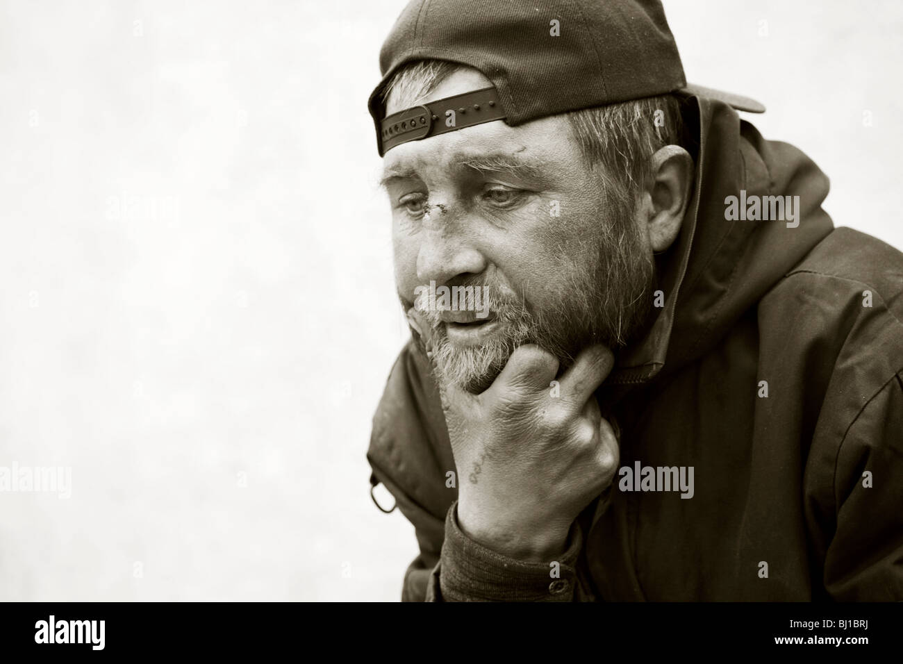 Homeless shelter hungry poor man hi-res stock photography and images ...