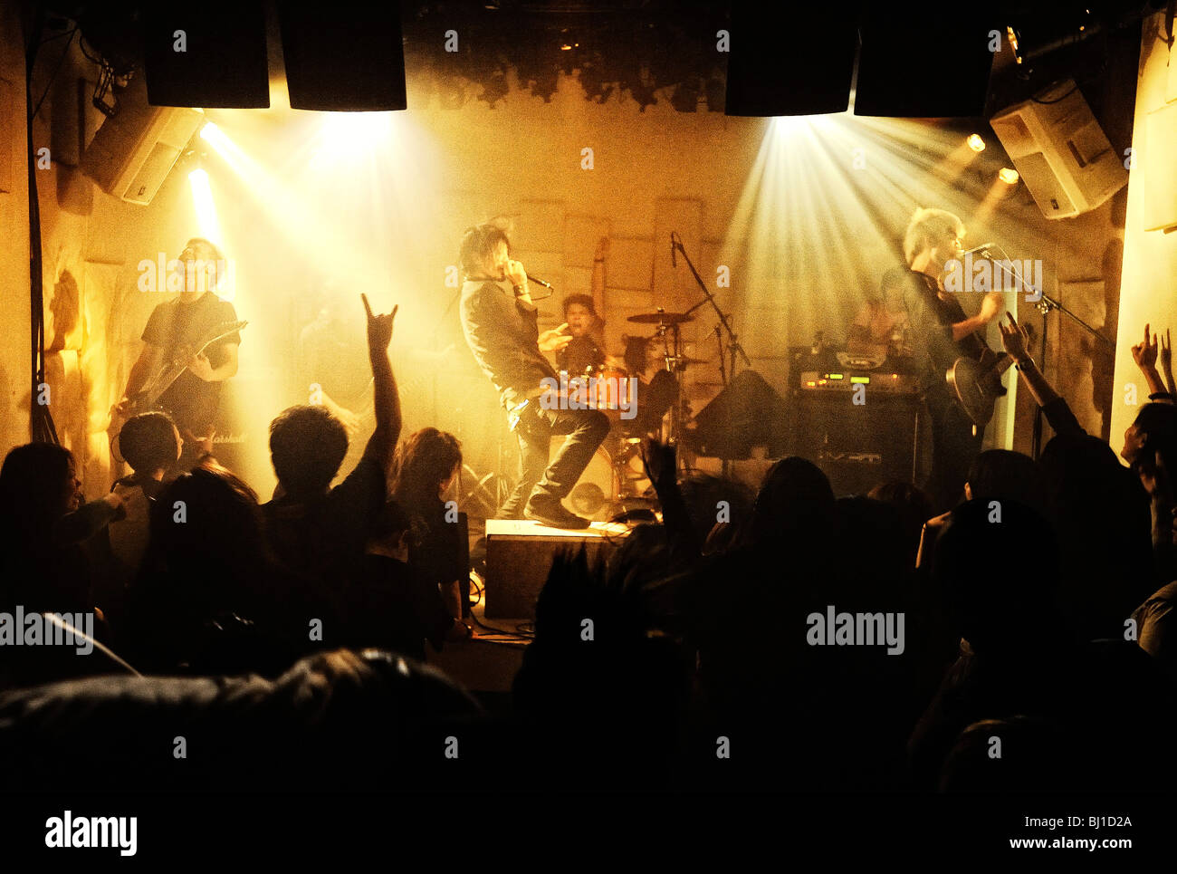 Tokyo live house hi-res stock photography and images - Alamy