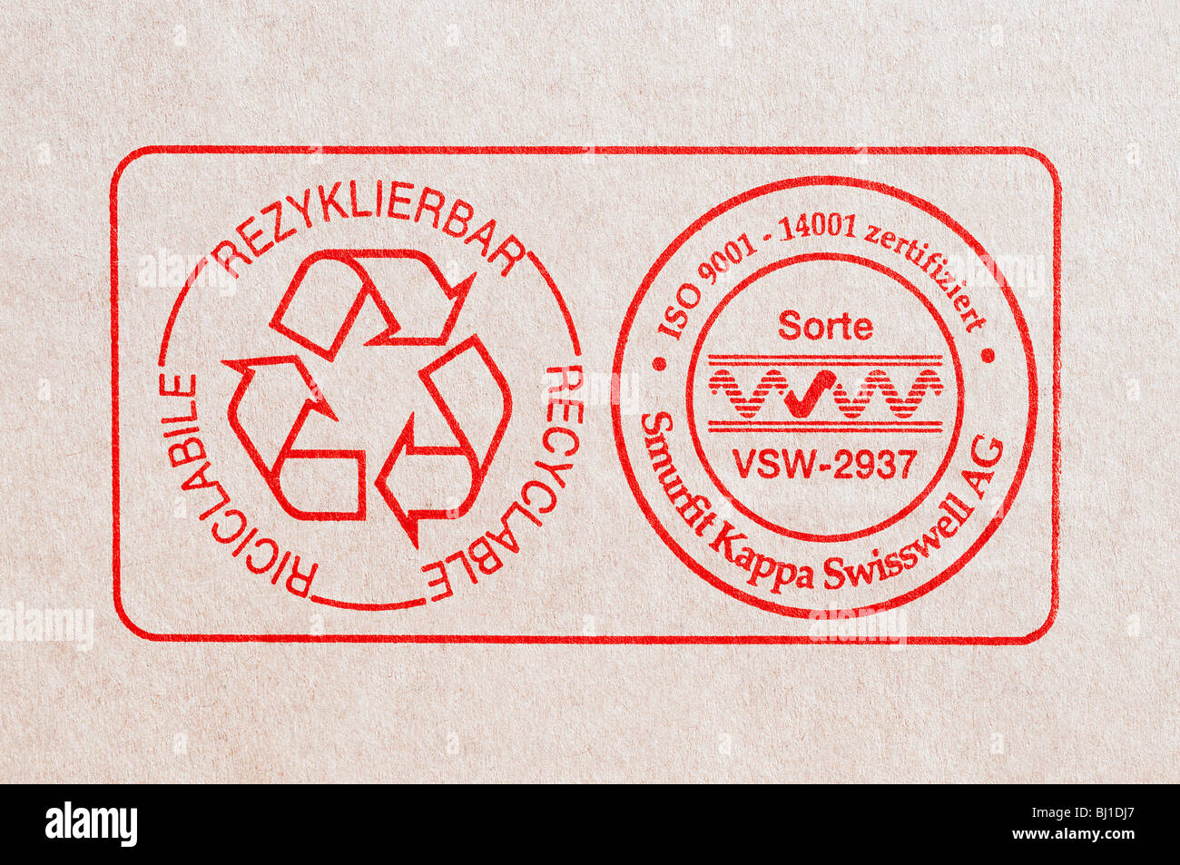 Cardboard recycling symbol hi-res stock photography and images - Alamy