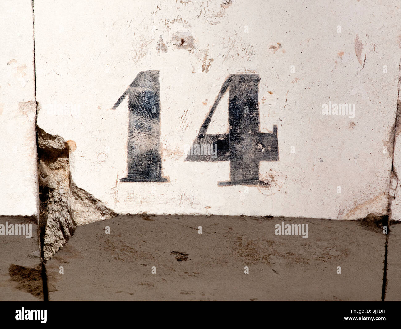 House number 14 hi-res stock photography and images - Alamy