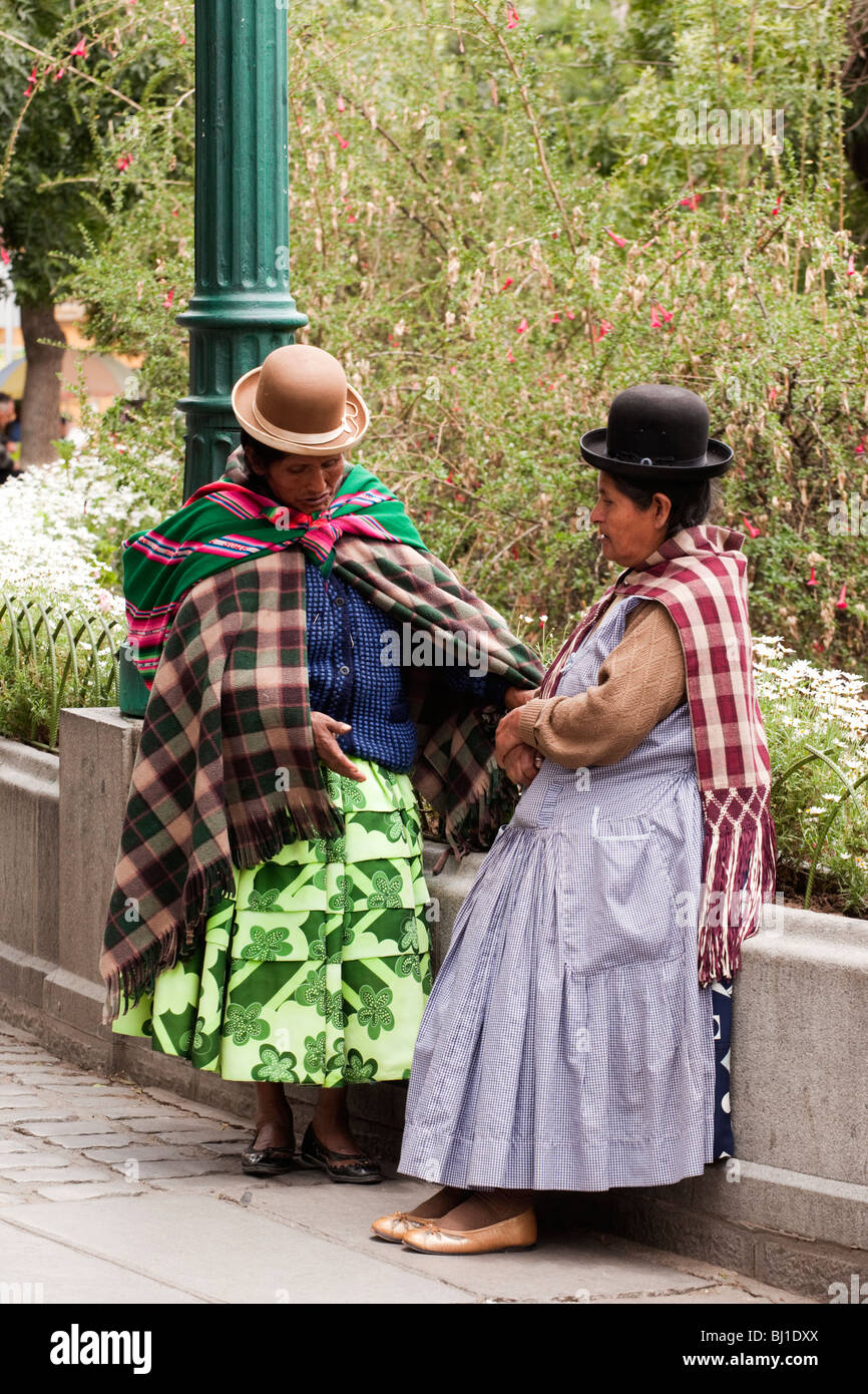 Cholita bolivia hi-res stock photography and images - Alamy