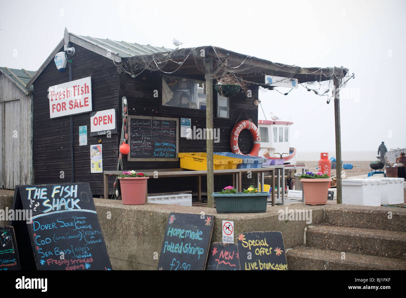 Fish for sale sign hi-res stock photography and images - Alamy