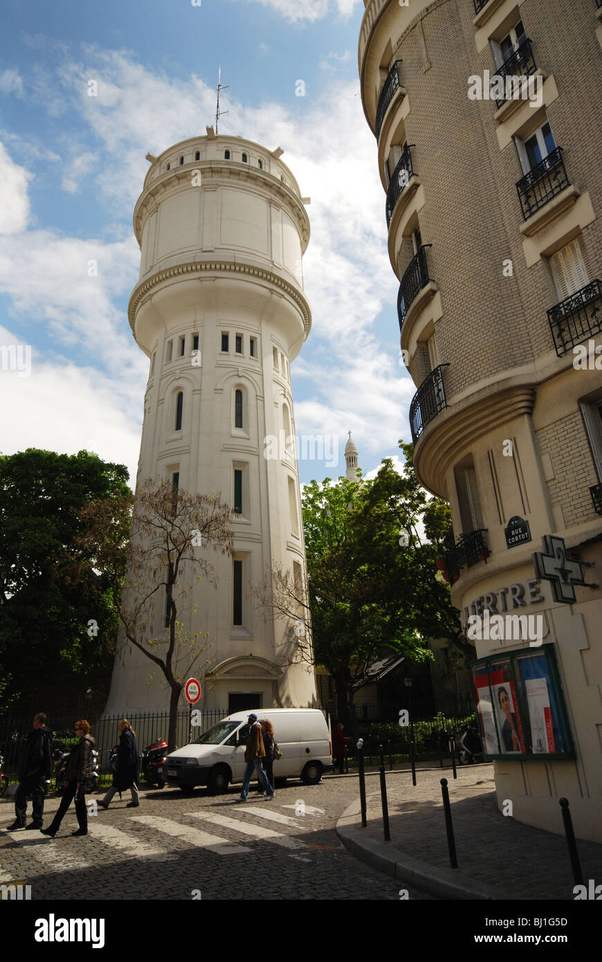 Montmartre Water Tower High Resolution Stock Photography and Images - Alamy