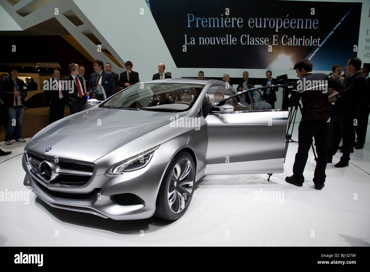 Mercedes Benz F800