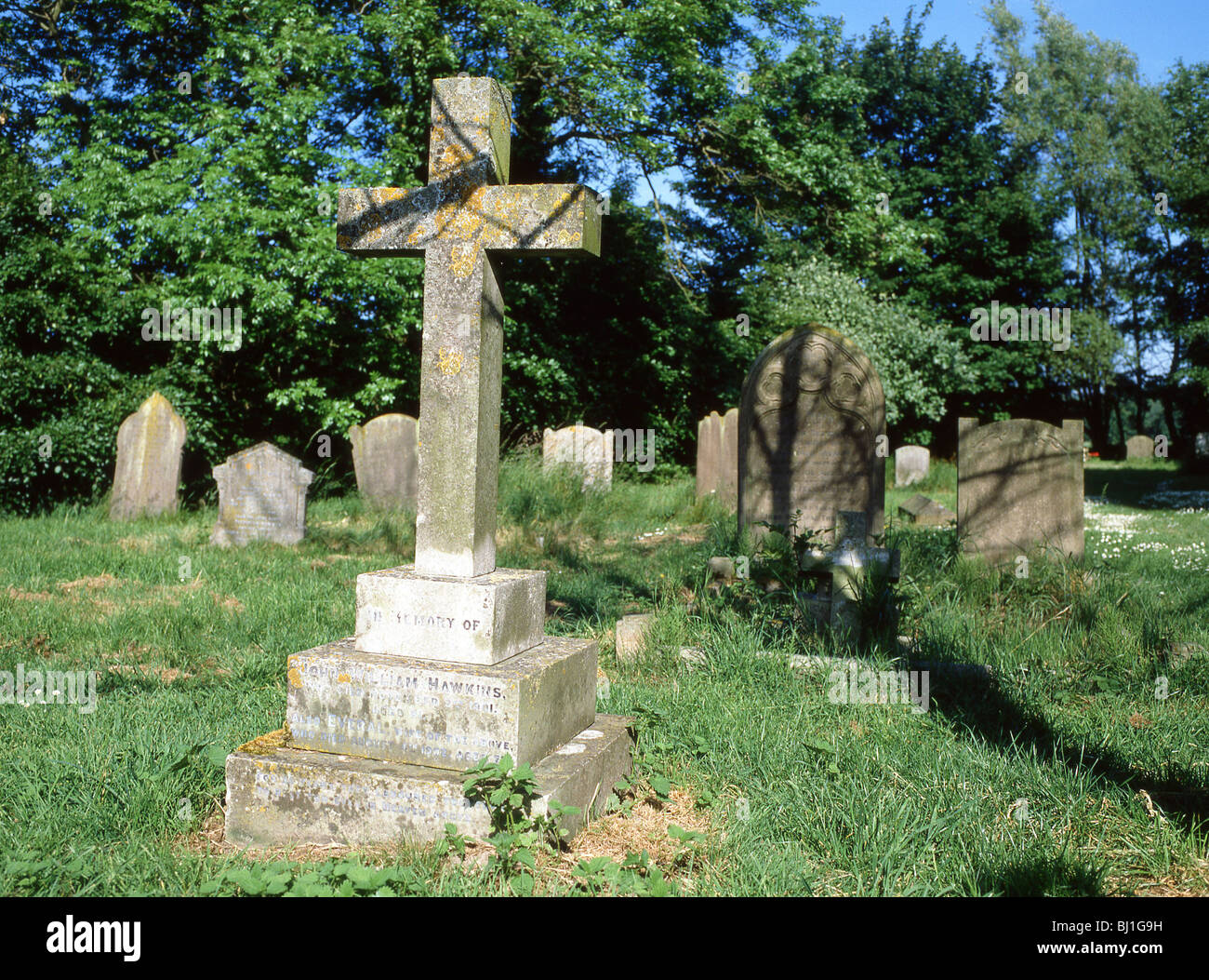 Headstones in church cemetery, Kent, England, United Kingdom Stock ...