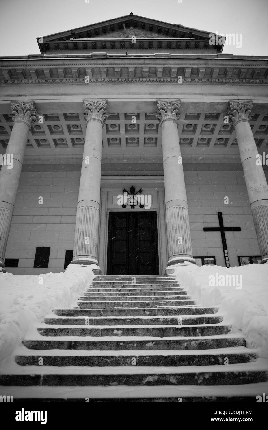 Catholic church front entrance stairs hi-res stock photography and ...