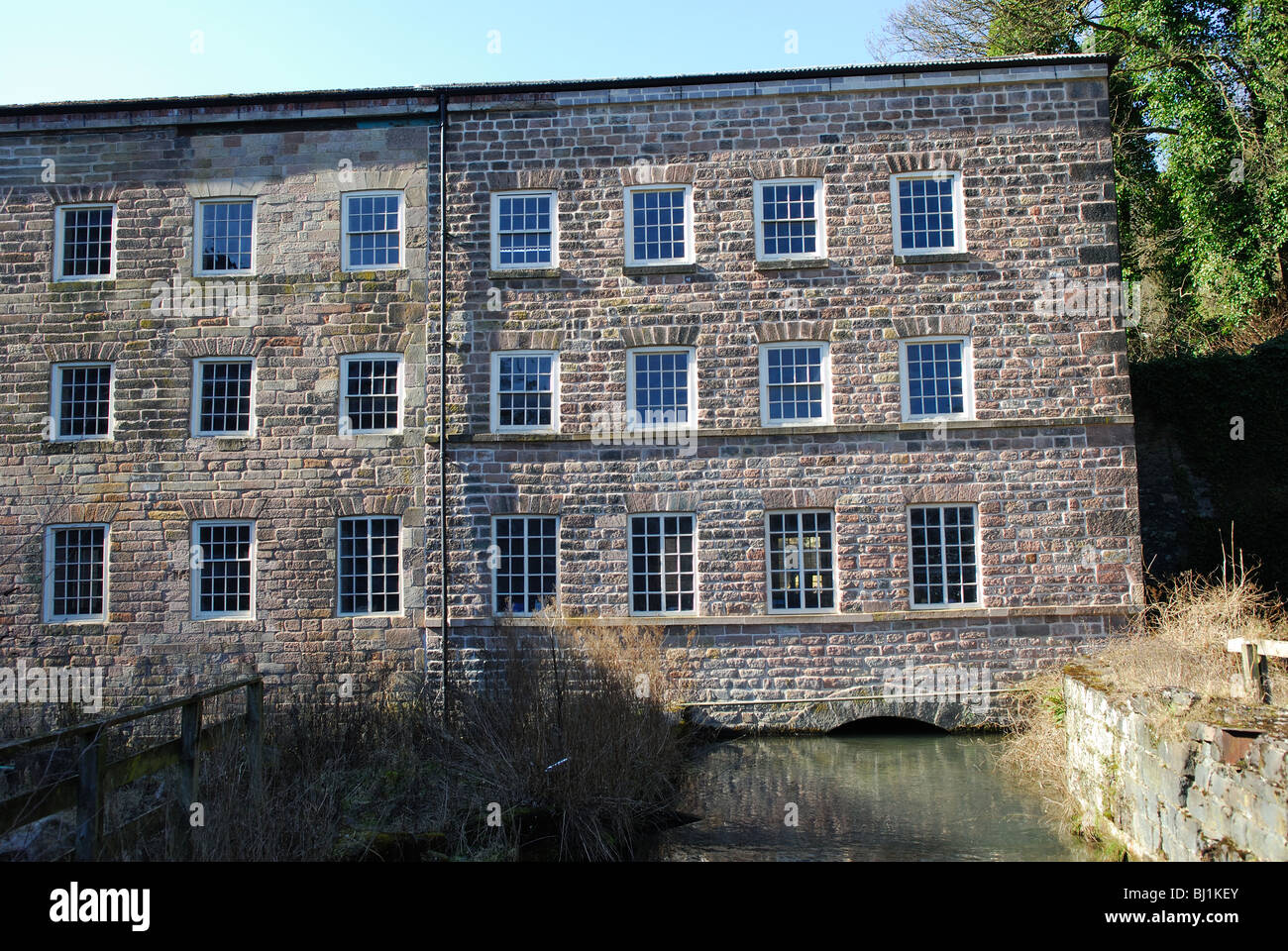 Cromford mill industrial arkwright hi-res stock photography and images ...