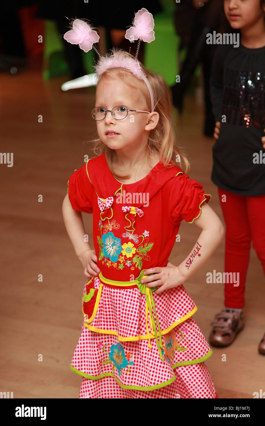 Ballroom lesson hi-res stock photography and images - Alamy
