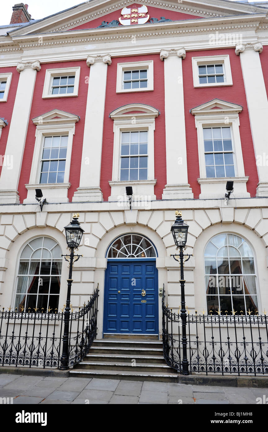 English style georgian house hi-res stock photography and images - Alamy