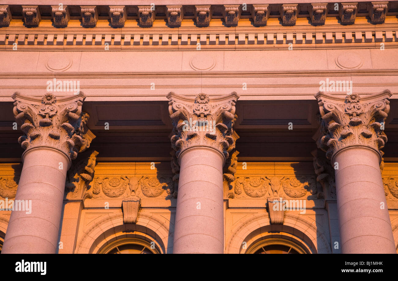 Column capitol hi-res stock photography and images - Alamy