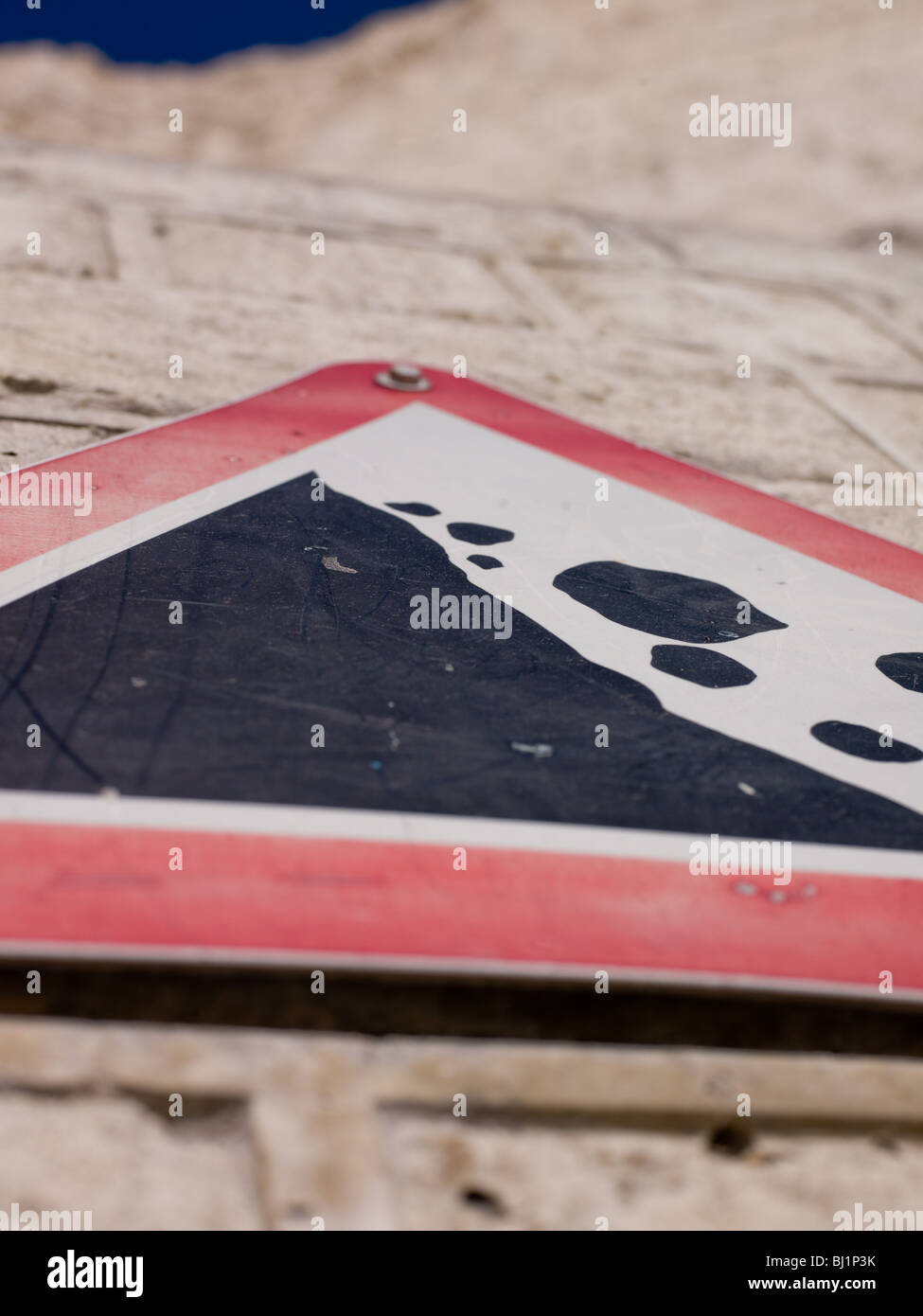 Danger erosion and falling rocks hi-res stock photography and images ...