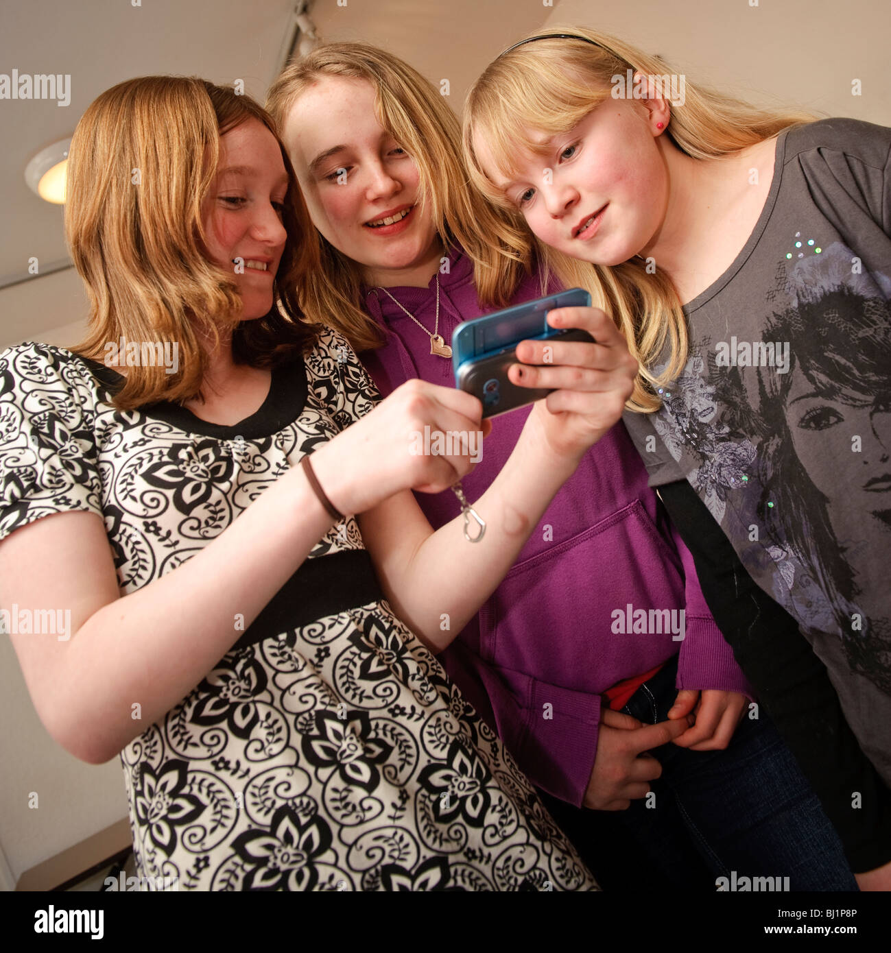 Sending Txt High Resolution Stock Photography and Images - Alamy