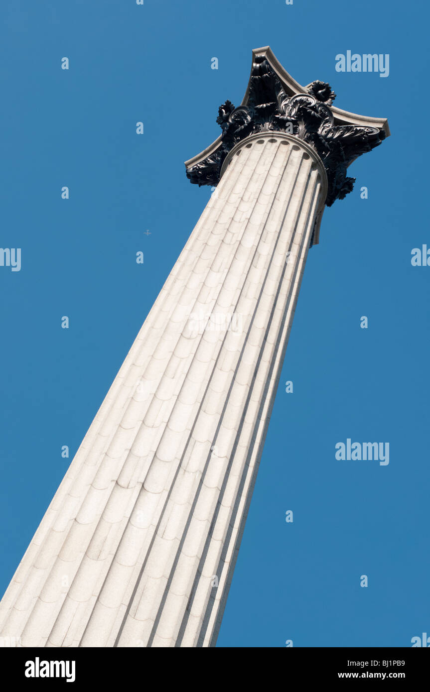 Nelsons column close up hi-res stock photography and images - Alamy