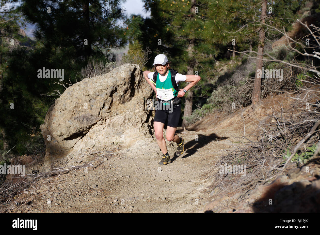 Elisabeth Lizzy Hawker running the 123km Trans Gran Canaria cross ...