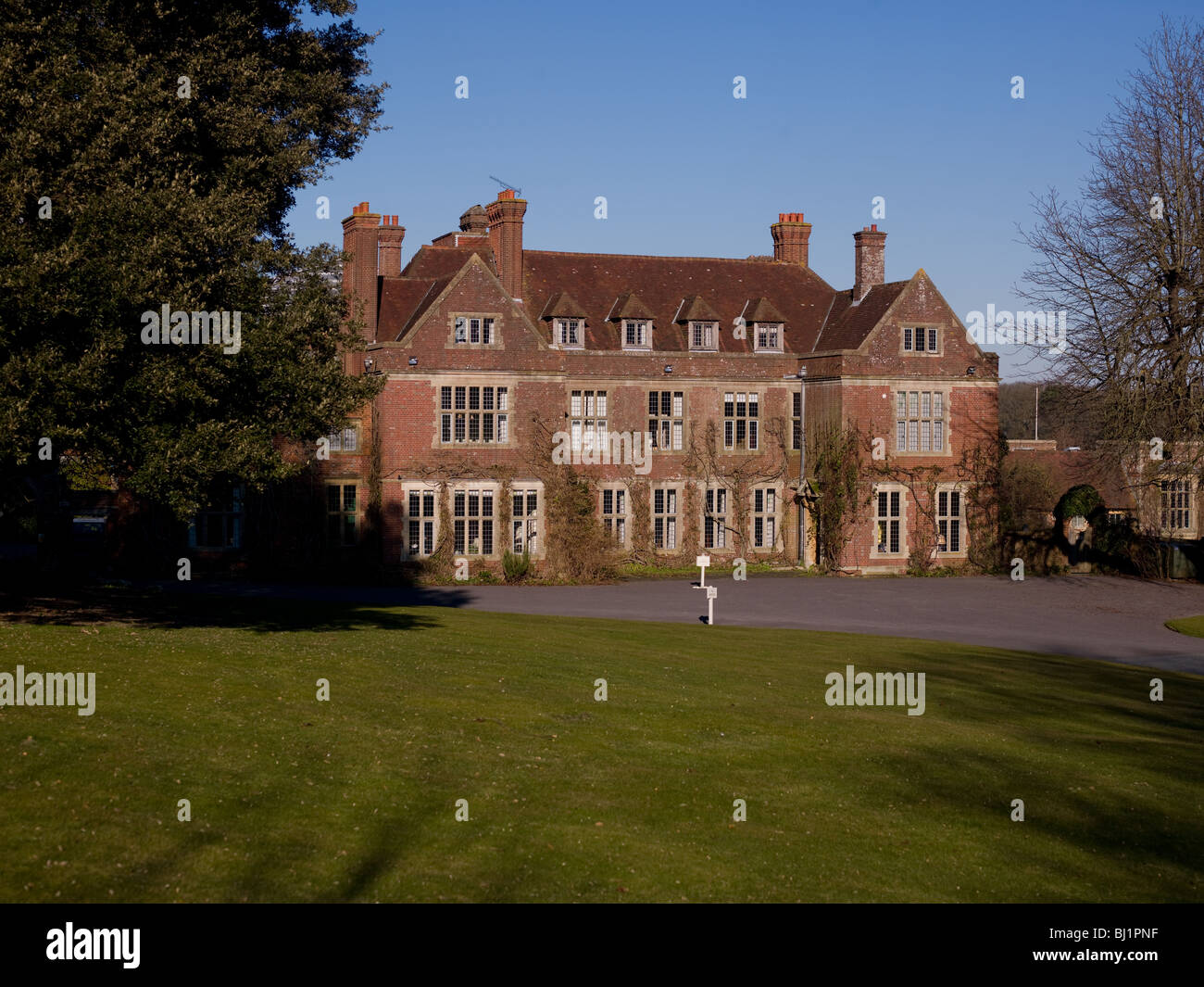 Glynbourne opera house hi-res stock photography and images - Alamy