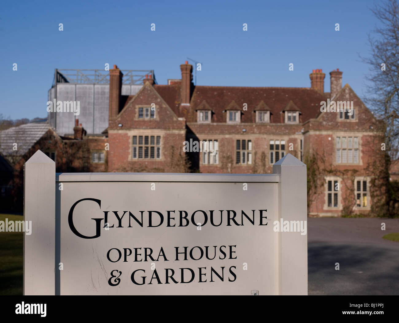 Glynbourne opera house hi-res stock photography and images - Alamy