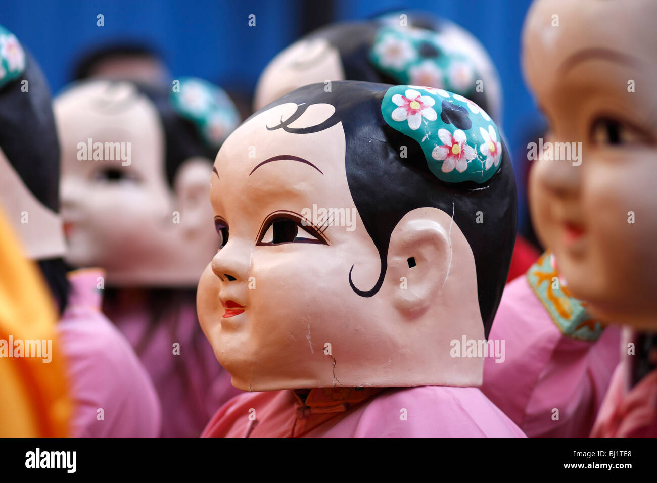 Chinese traditional masks hi-res stock photography and images - Alamy