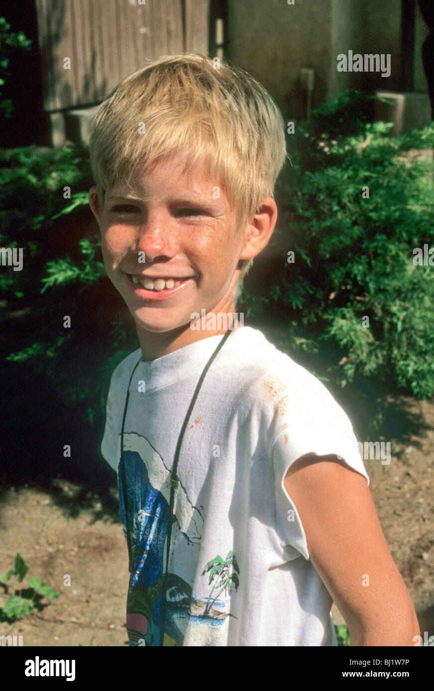 Boy with dimples hi-res stock photography and images - Alamy