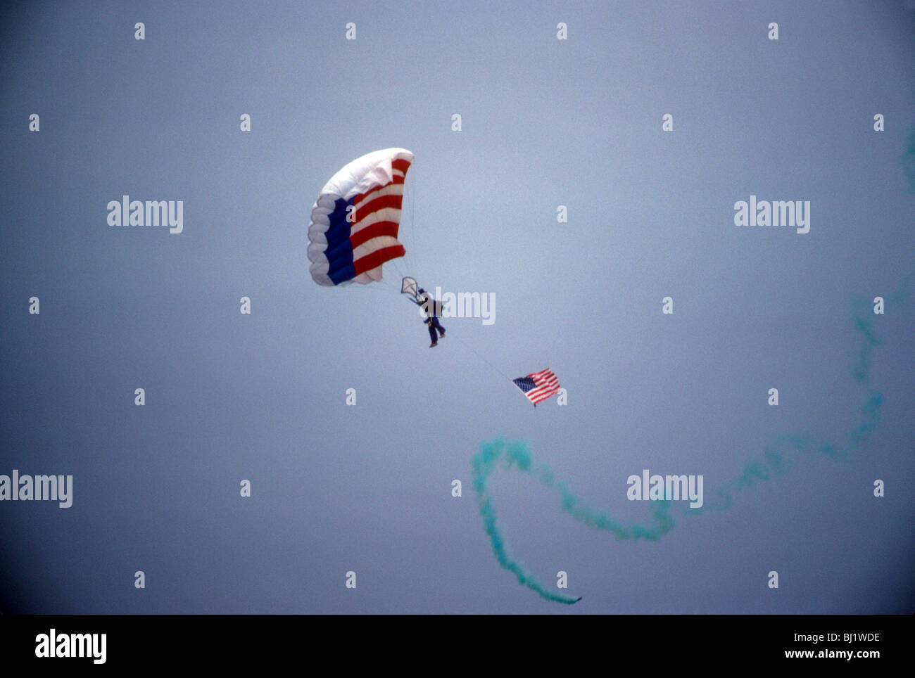 Skydiver parachute american flag hi-res stock photography and images ...