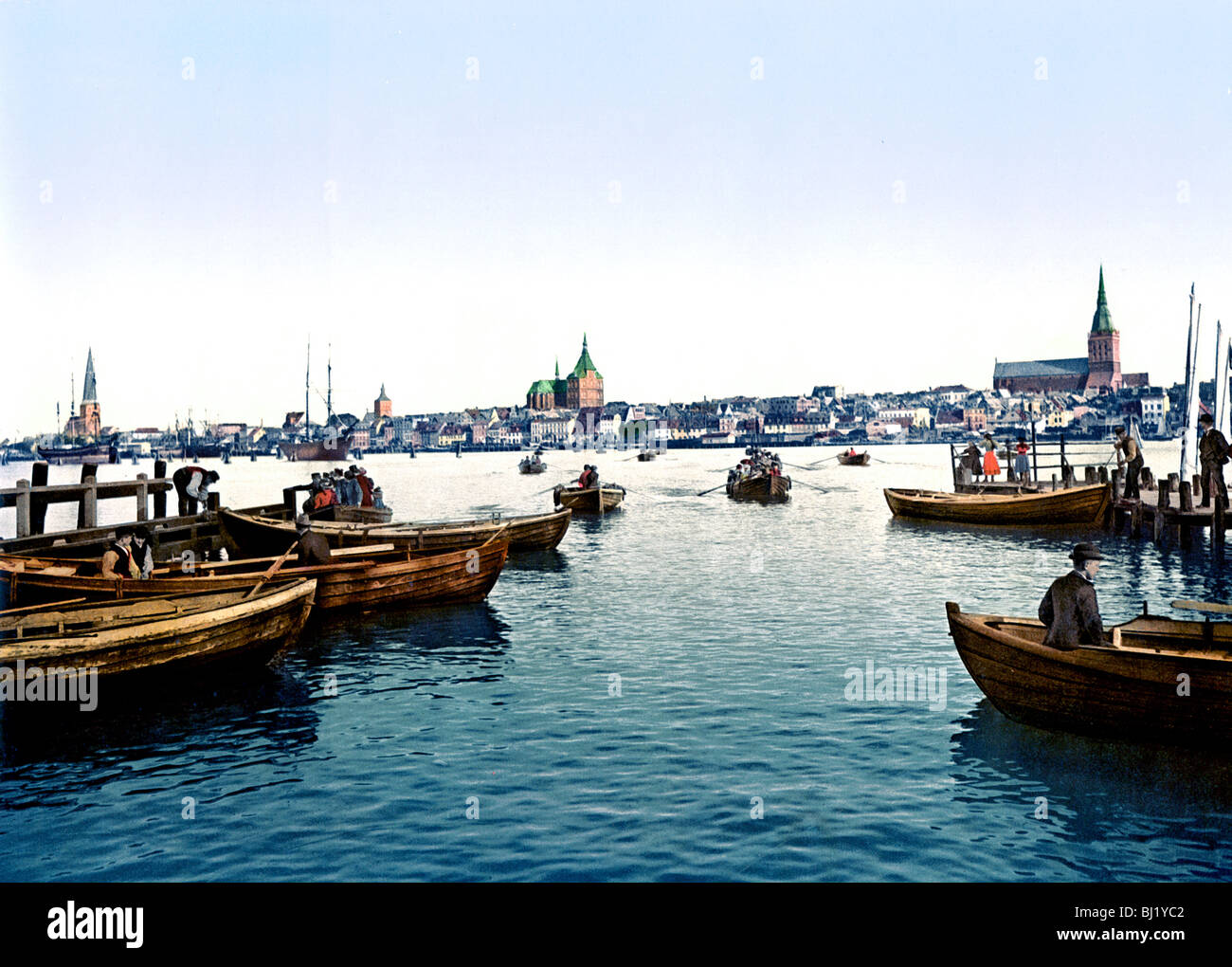 Gesamtansicht vom wasser rostock hi-res stock photography and images ...