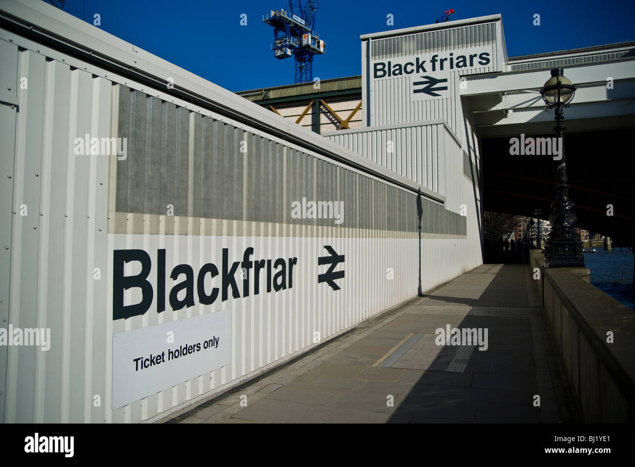 Blackfriars station redevelopment hi-res stock photography and images ...
