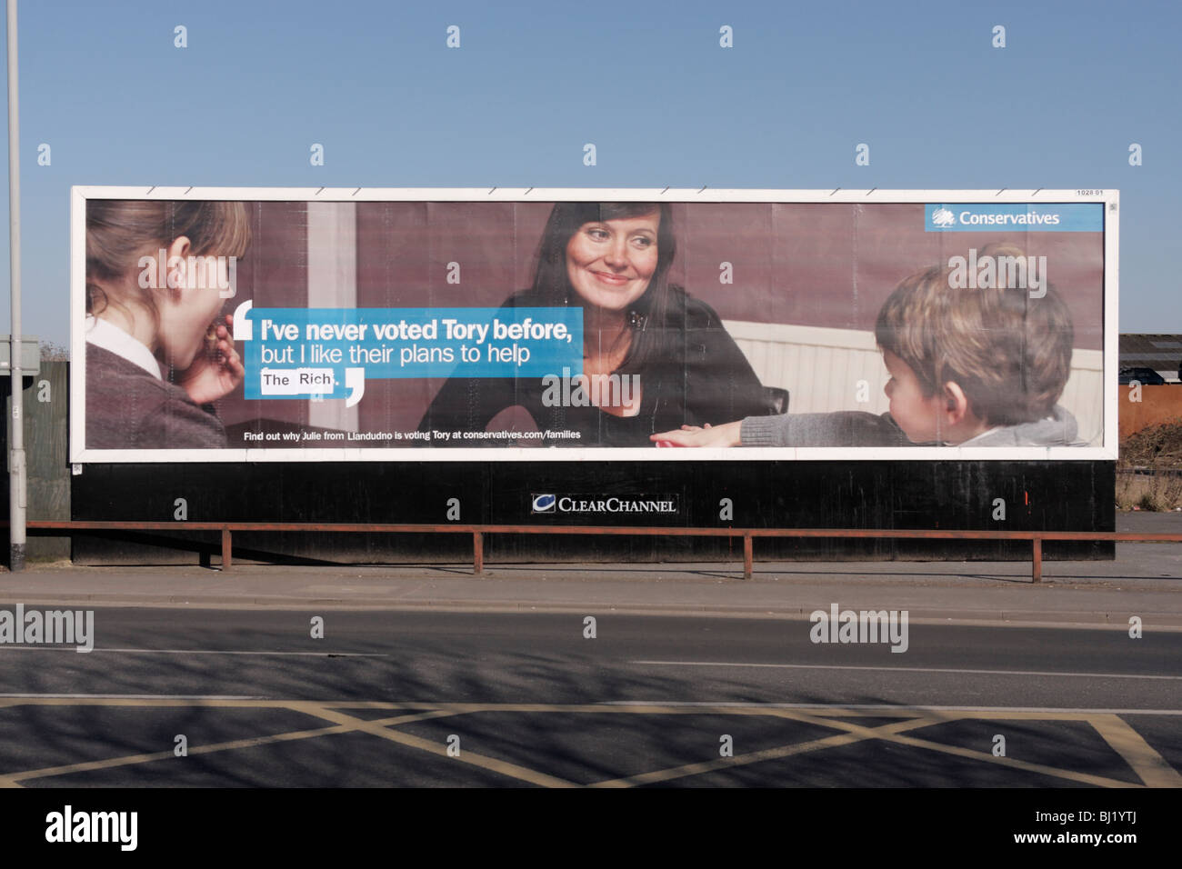 Conservative party billboard 2010 hi-res stock photography and images ...