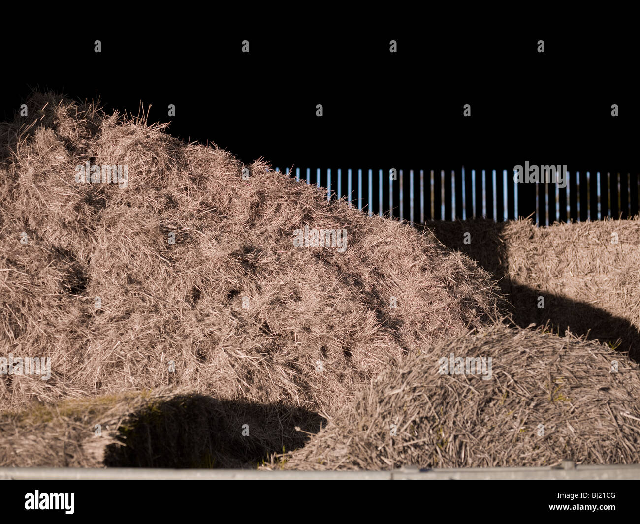 Straw barn farm fodder hay storage hi-res stock photography and images ...