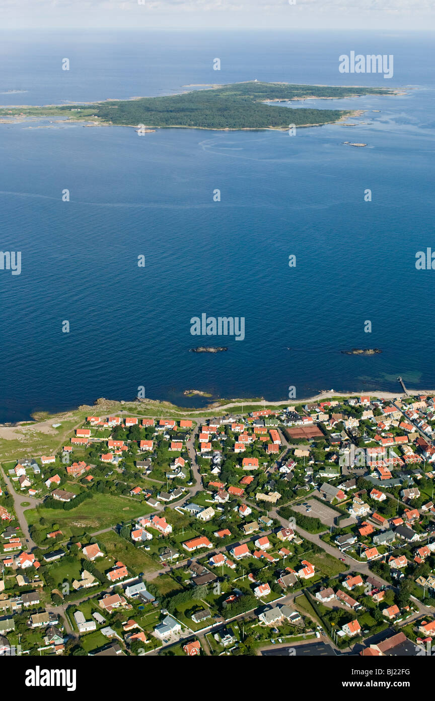 Island and mainland Stock Photo - Alamy