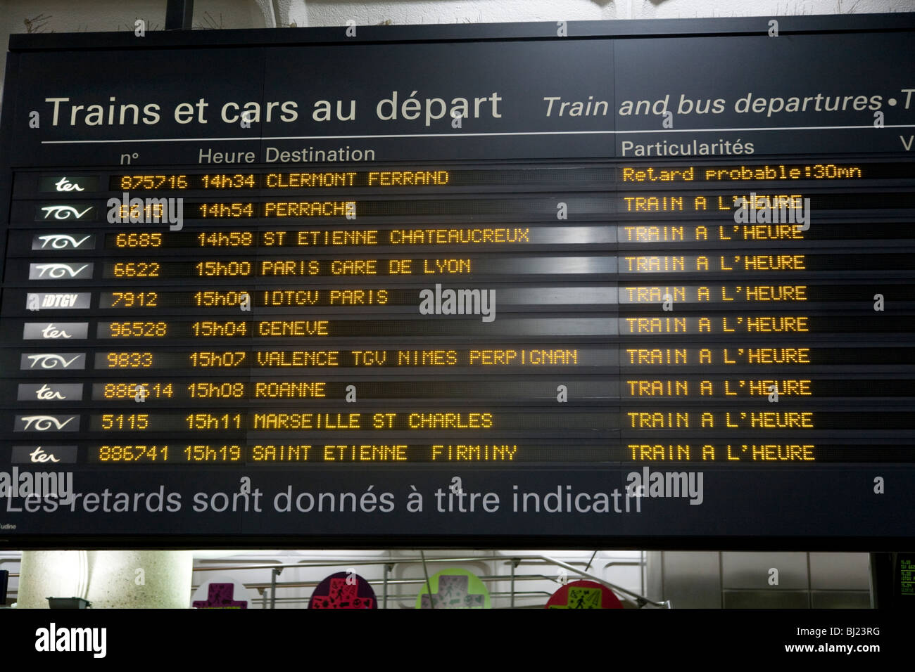 Train departure sign paris High Resolution Stock Photography and Images ...