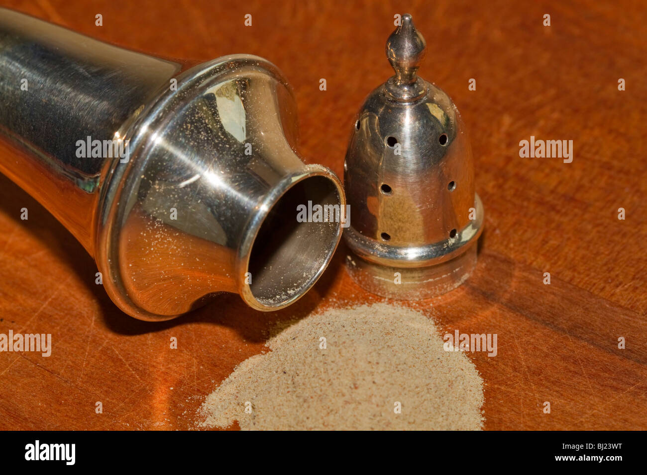White pepper hi-res stock photography and images - Alamy