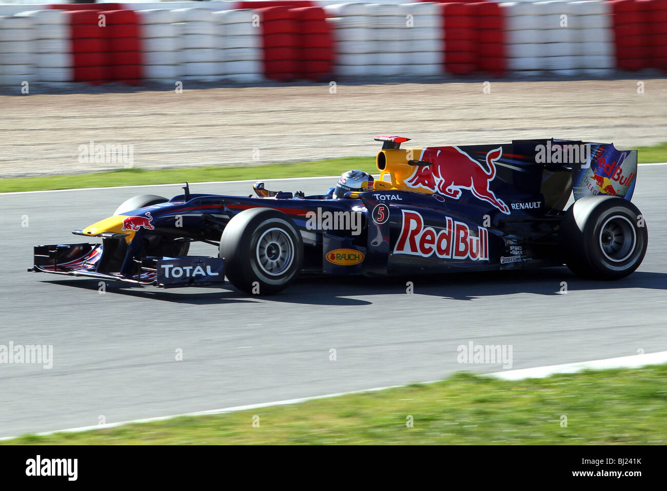 Sebastian vettel red bull racing hi-res stock photography and images ...