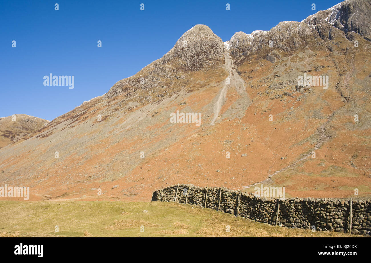 Pike of Stickle Mountain in the Langdale Pikes with Lakeland Stone Wall ...