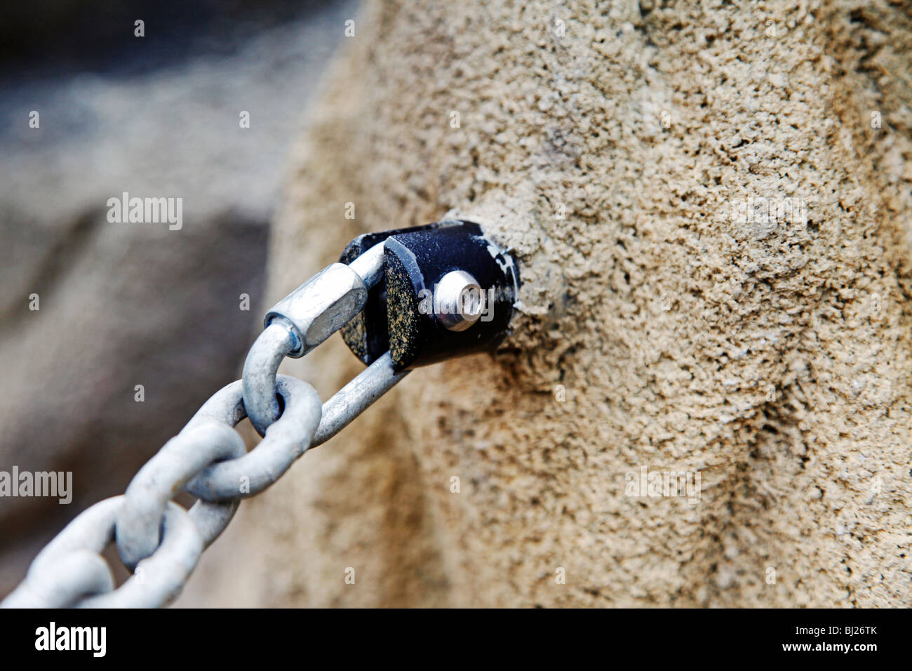 Shackle chain hi-res stock photography and images - Alamy