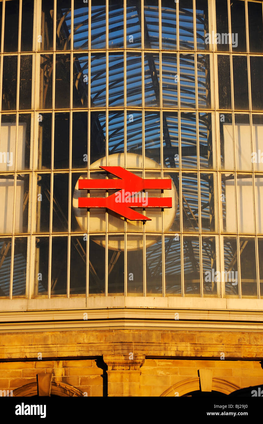 British rail logo hi-res stock photography and images - Alamy