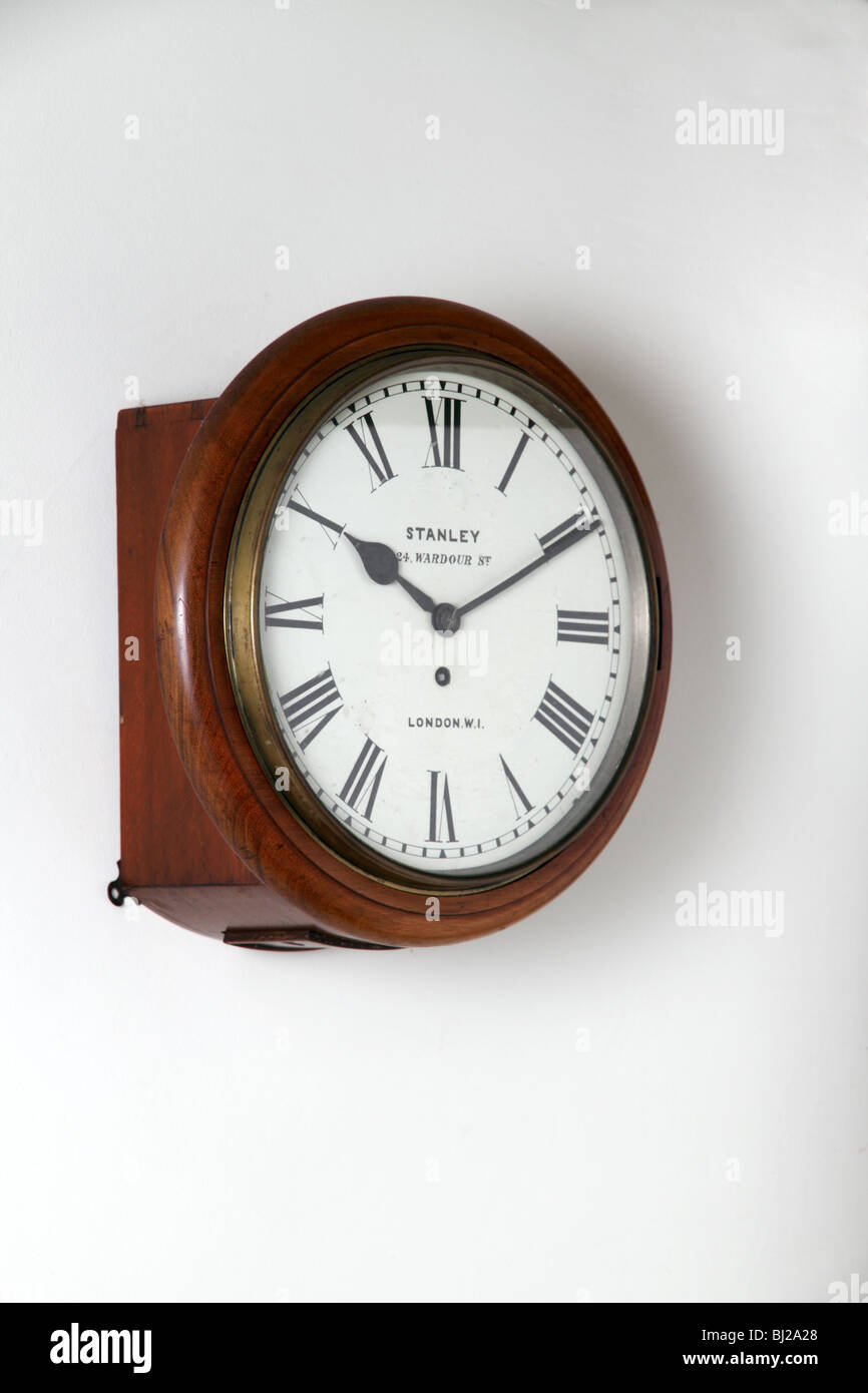 Fusee clock hi-res stock photography and images - Alamy