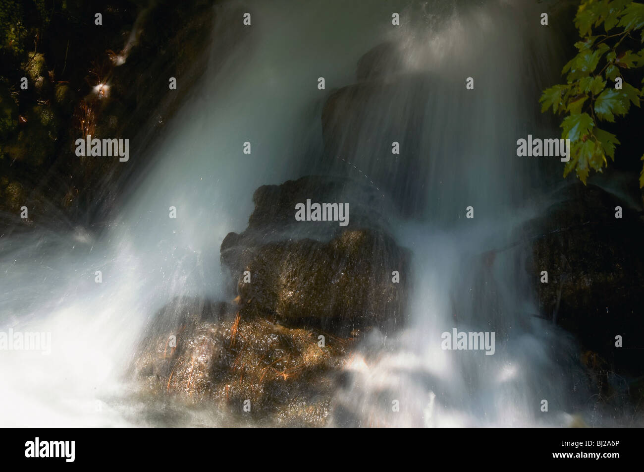 Falls waterfall cascade h20 hi-res stock photography and images - Alamy