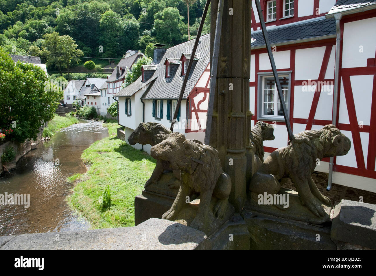 timber framed houses, river Elz, Monreal, Eifel, Rhineland-Palatinate ...