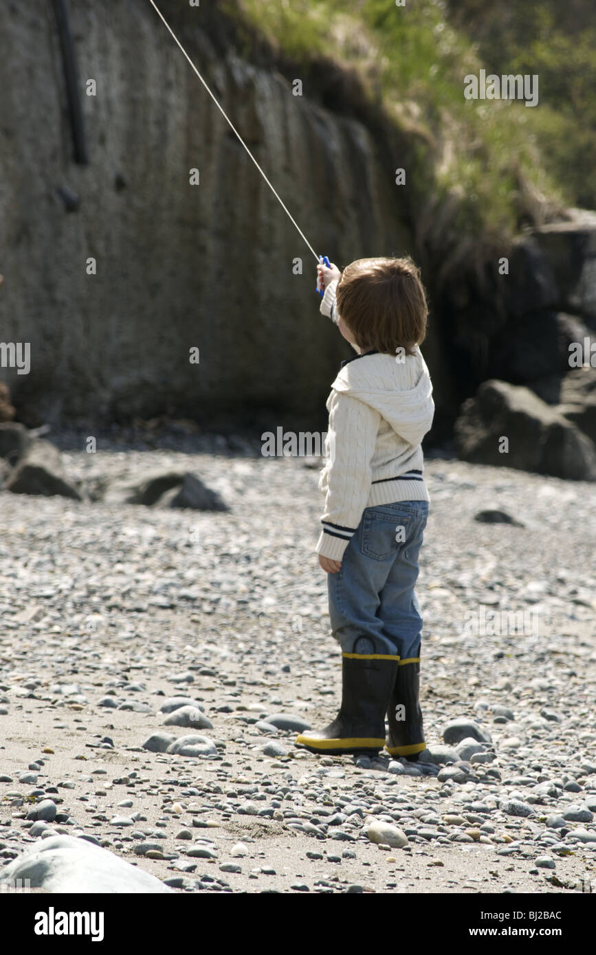 Kite on a string hi-res stock photography and images - Alamy